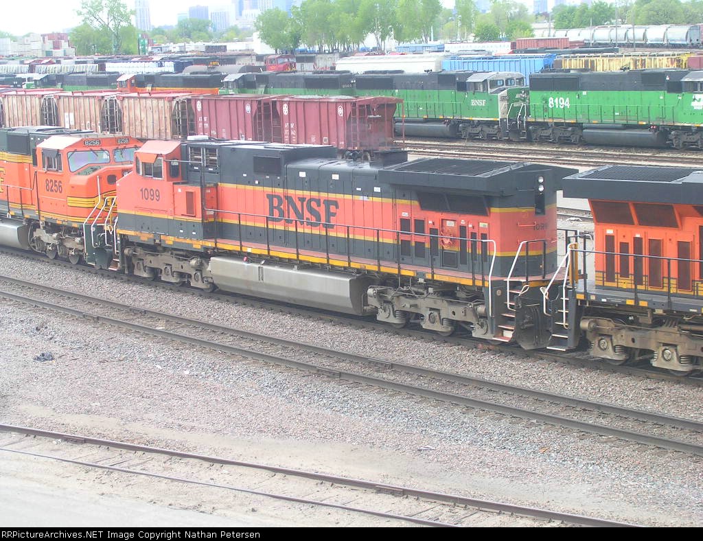 BNSF 1099